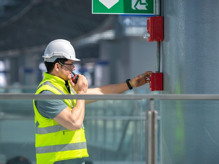 How to Tell if You Have a Faulty Fire Alarm (and How to Fix it ...